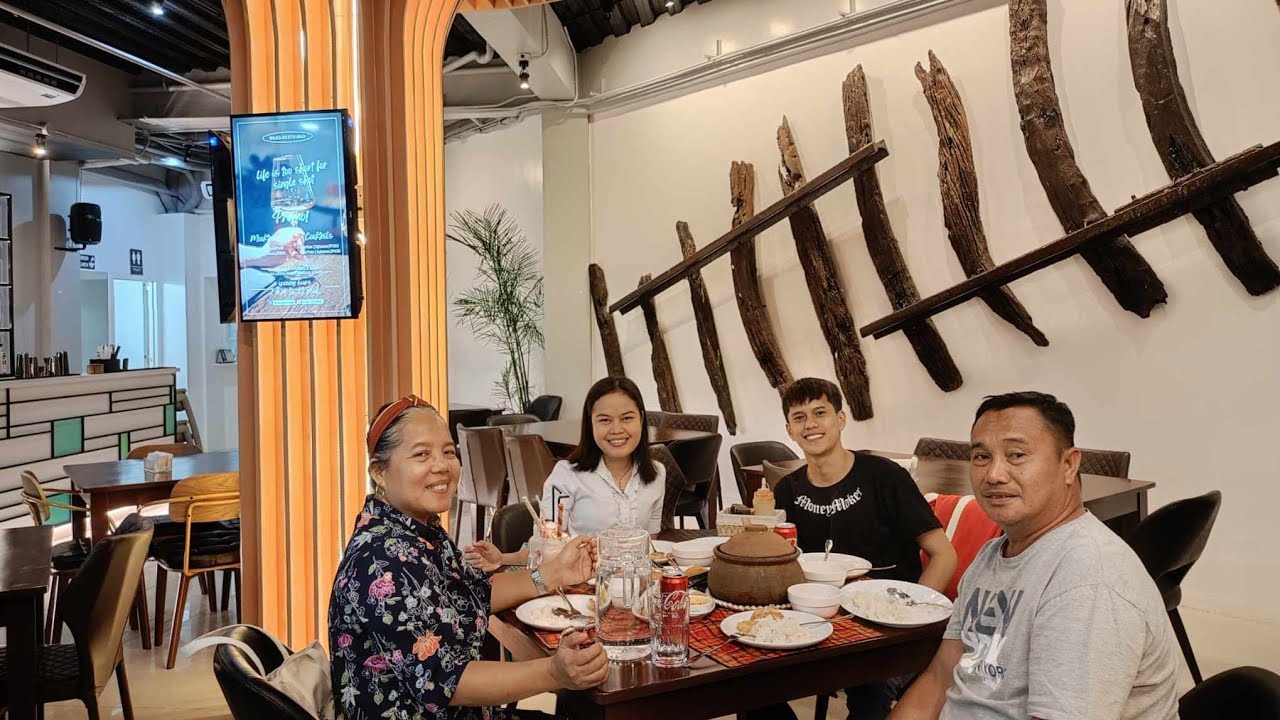 RILes RestO + BaR Manduriao Iloilo city - YouTube