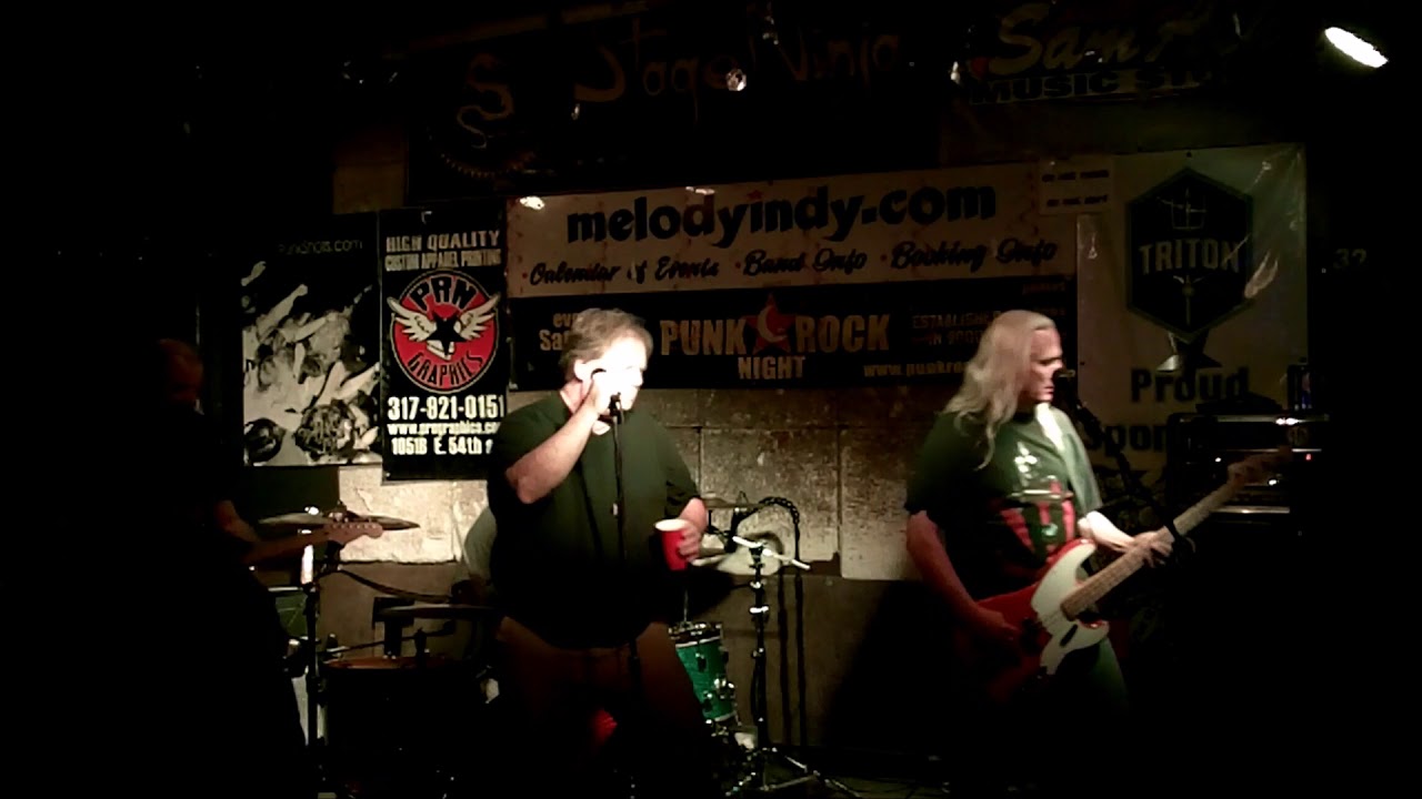 Thunderbolt Grease-Slapper Clock Strikes Ten (Cheap Trick cover) - YouTube