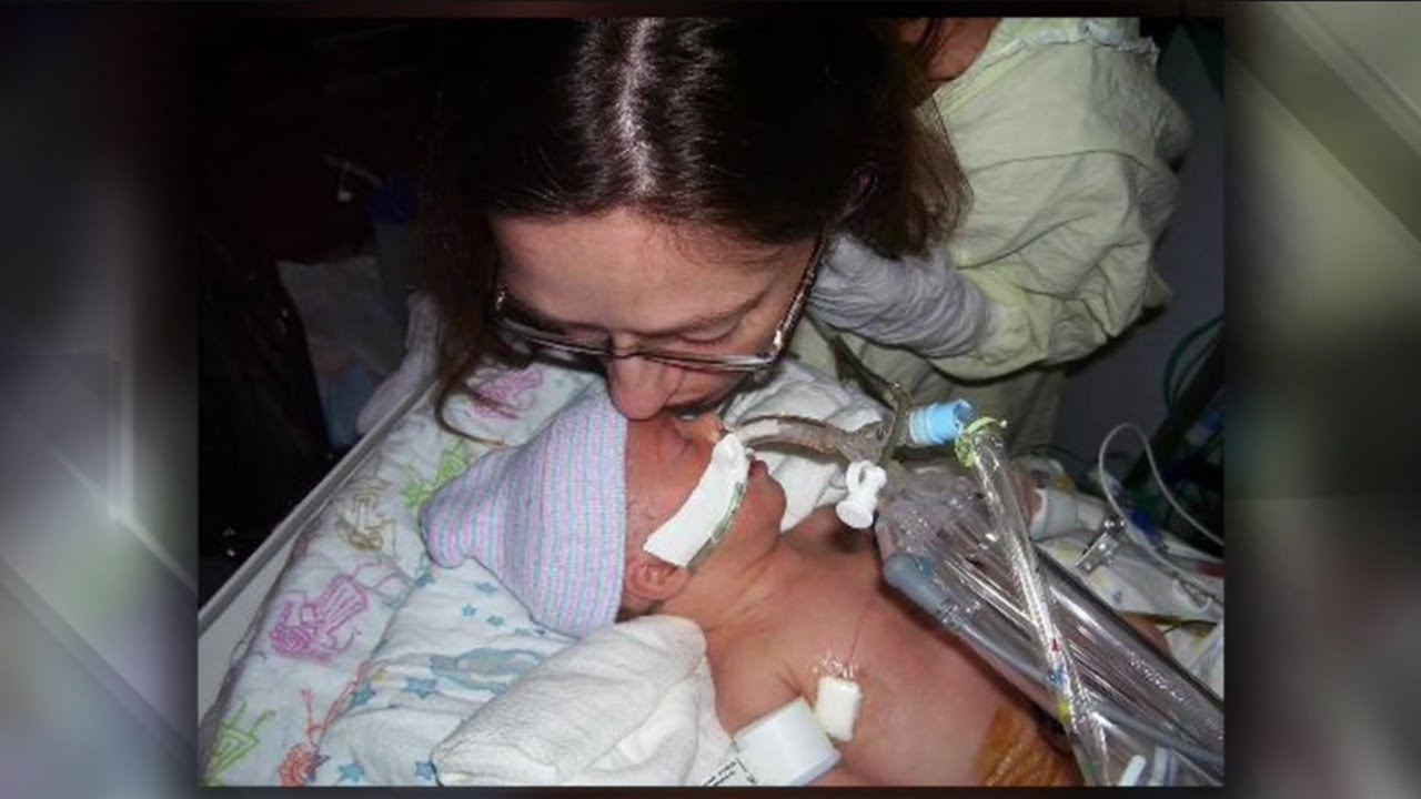 Parents celebrate 'miracle' of baby Elijah's first birthday - YouTube