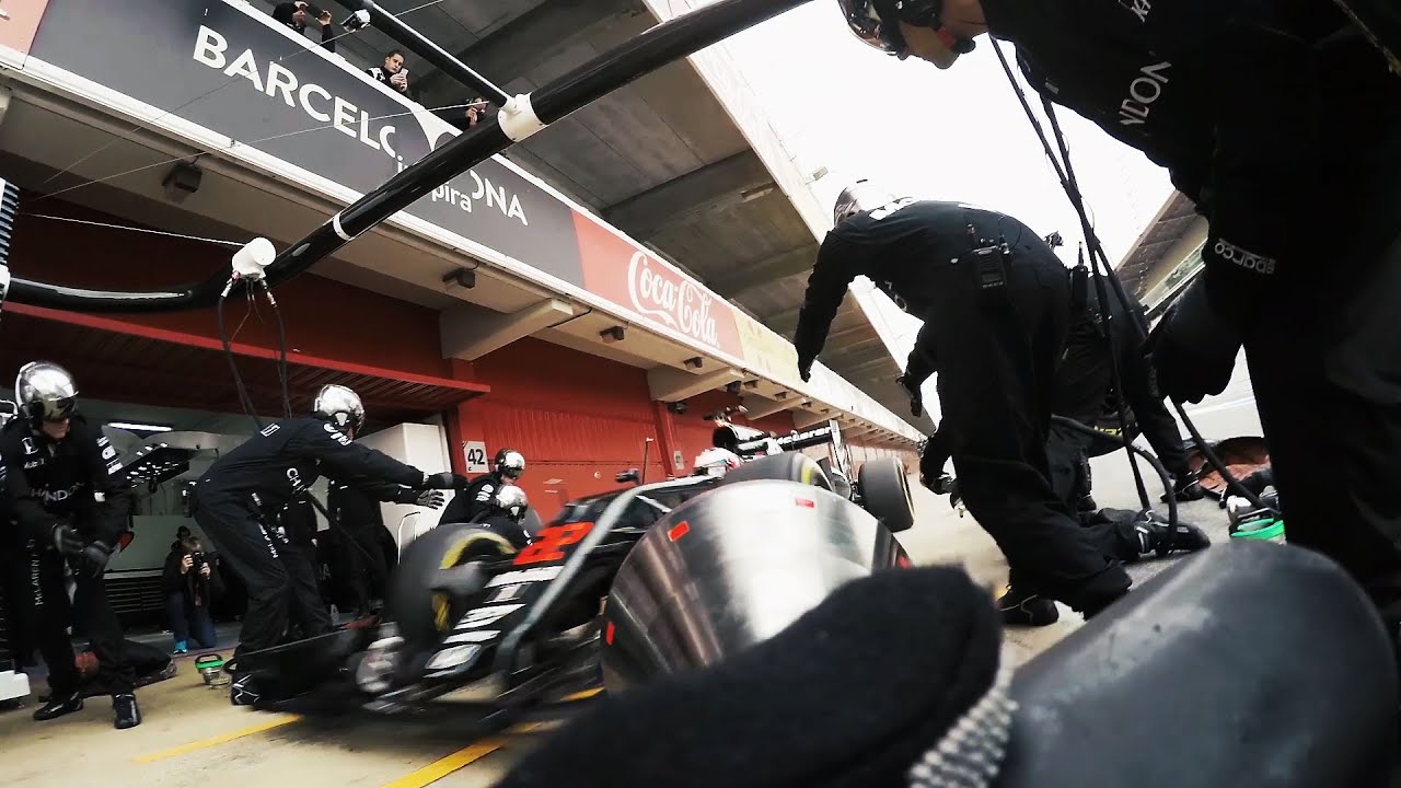 The Art of the F1 Pitstop - YouTube