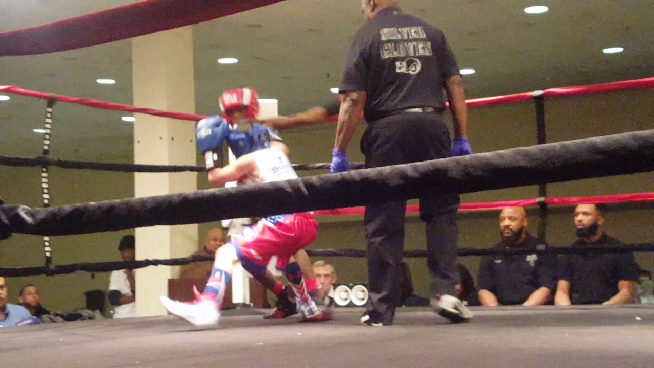 Alex Bray defeated Javon Walton in 70lb Silver Gloves Region III ...