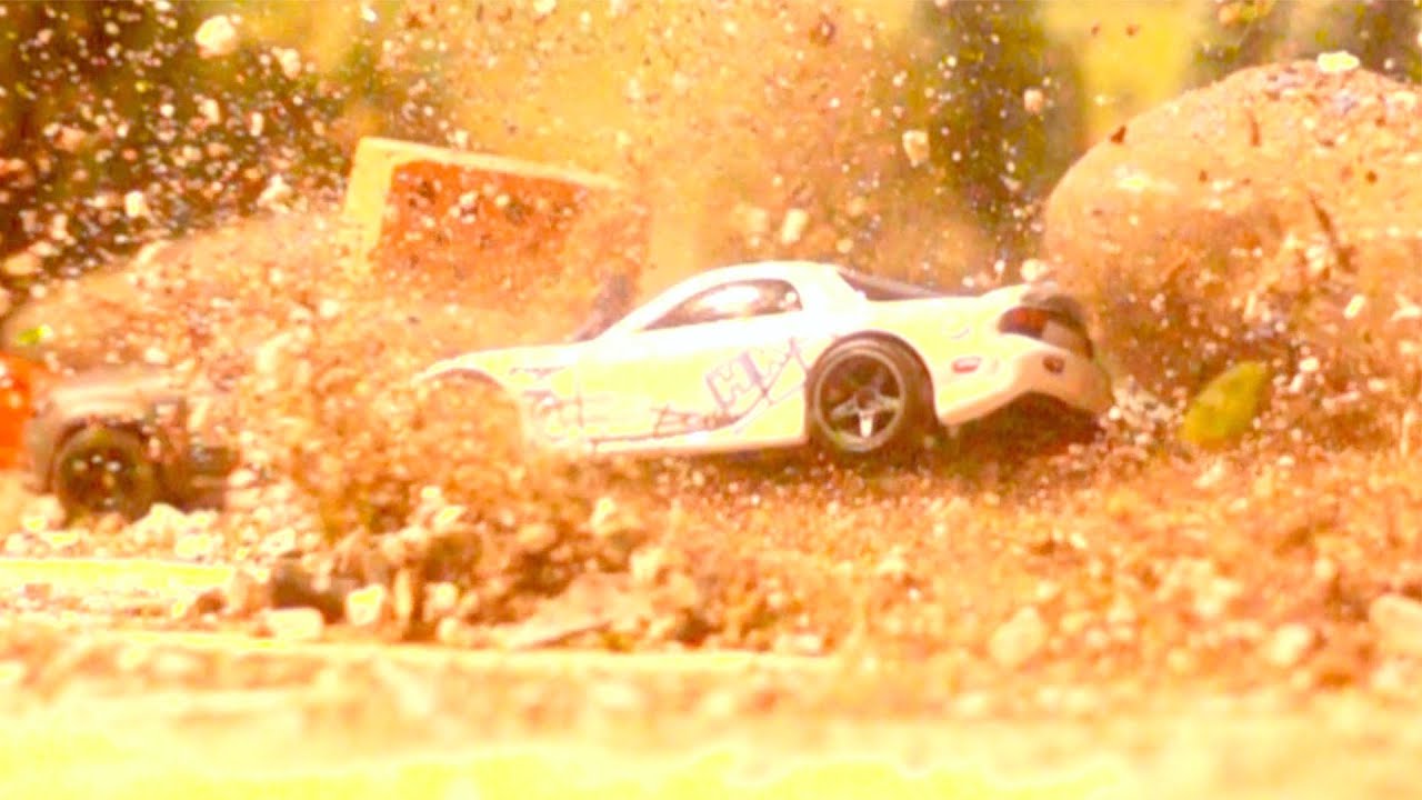 1/64 Scale Hot Wheels Fast & Furious Pile Up and Crashes - Super Slow ...