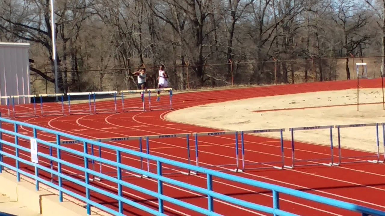 Kameron Coleman 300 Hurdles (41.21) - YouTube