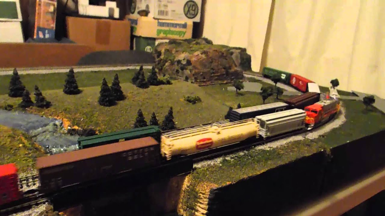 Test session with my N Scale T-Trak modules 12/05/13 (3) - YouTube