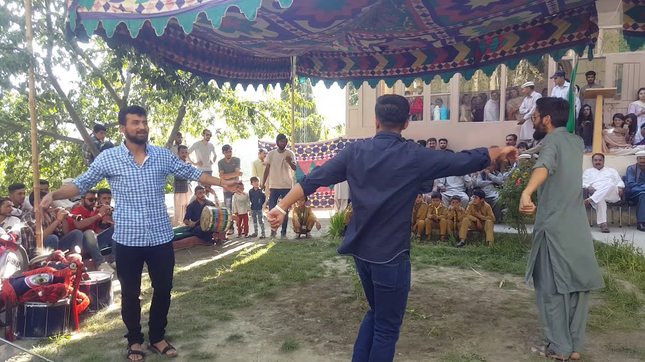Hunza Cultural Dance on the occasion of Imamat Day 2019| Sheraz ...