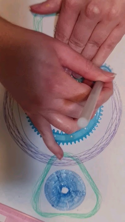 Multi-gear spirograph with inline pattern #art #spirograph #geometry Triangle Square Circle ...