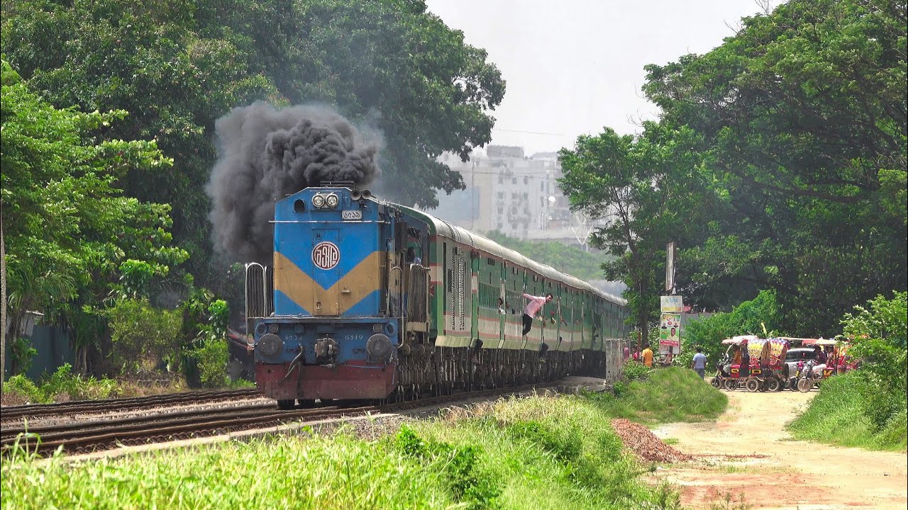 Hardcore Smoking ALCO's Eruption || Banalata Express Train of ...