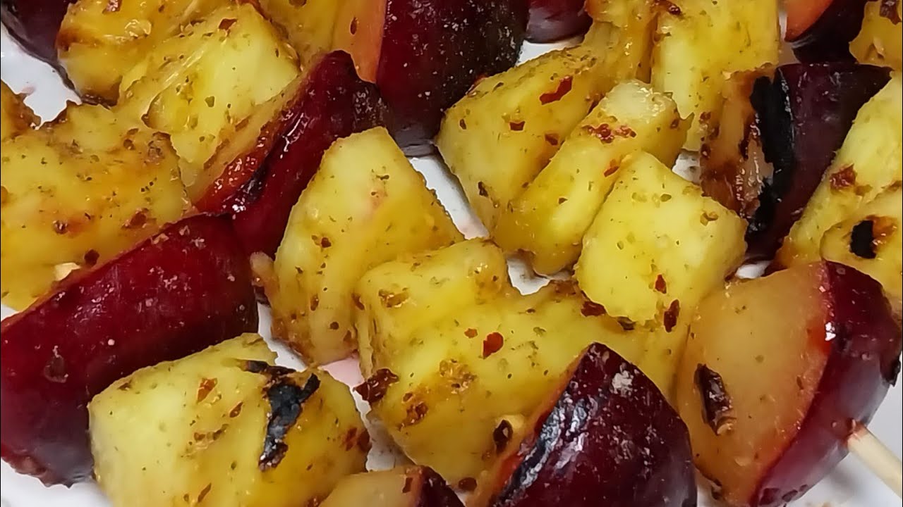 Tandoori Fruits Recipe || Grilled Fruits Chaat Recipe - YouTube