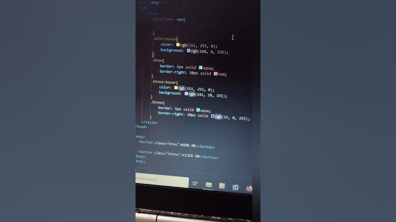 Animation rotation using html css #html #css - YouTube