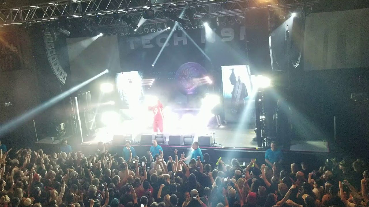 Tech N9ne & Krizz Kaliko opening (Spokane live) - YouTube