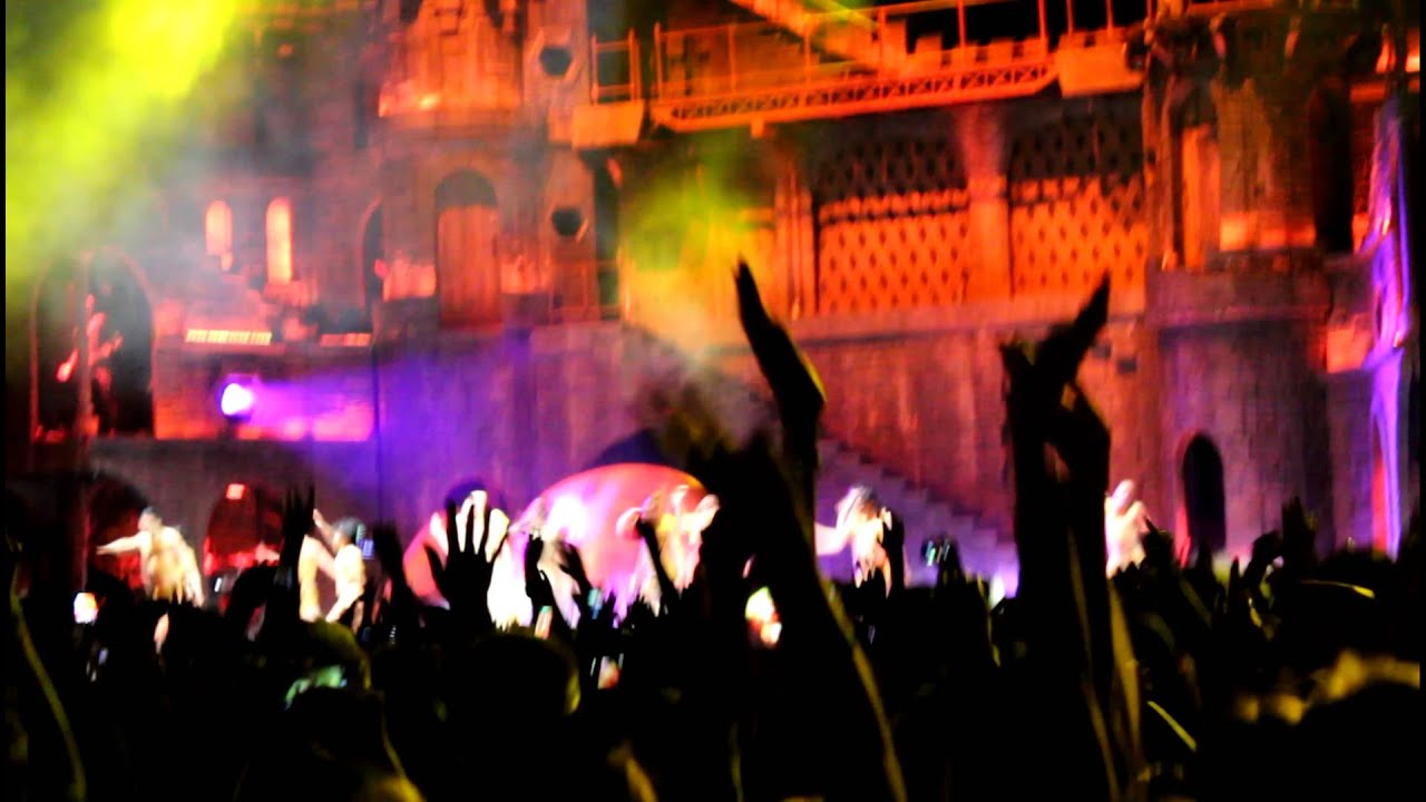 Lady Gaga - Born This Way Ball in Moscow - YouTube