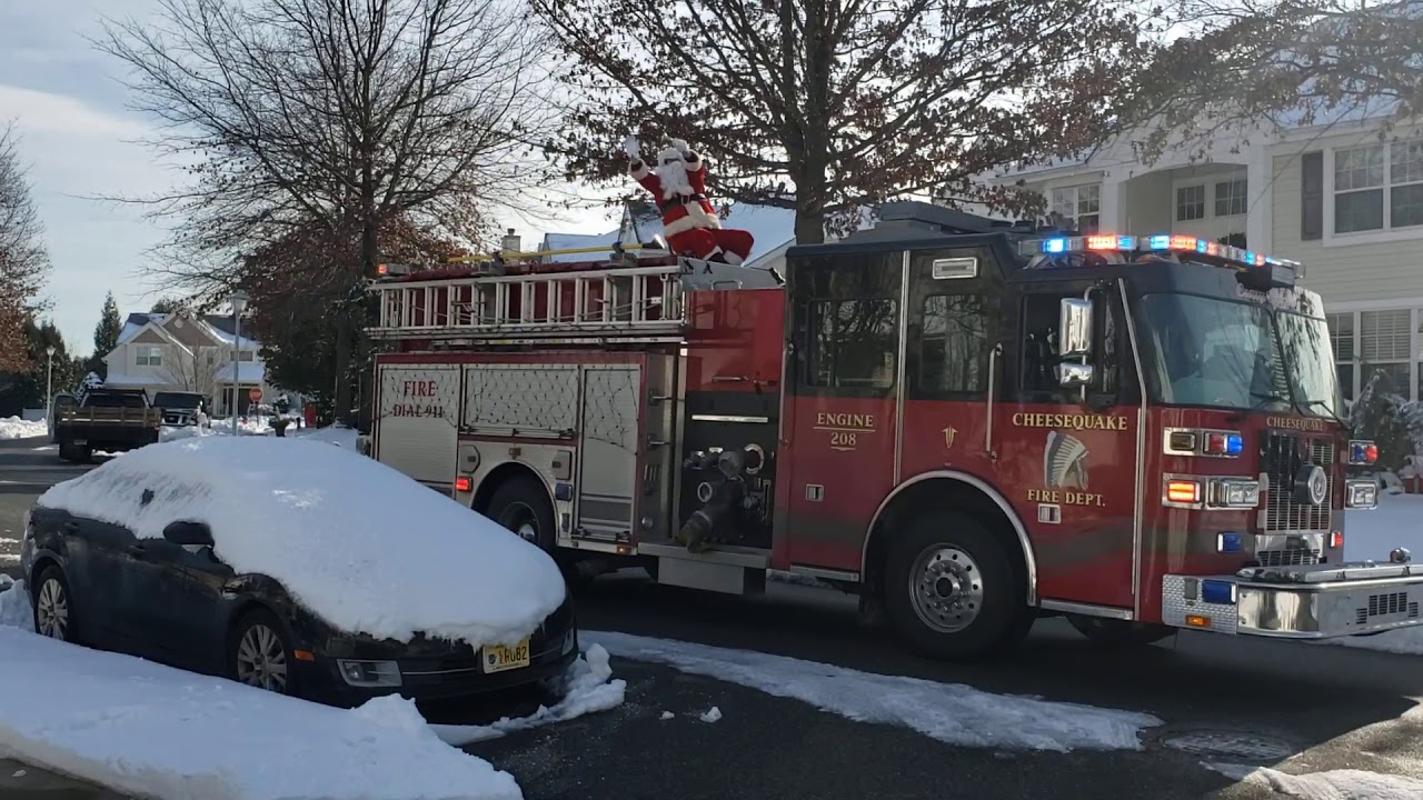 Santa Firetruck 2020 - YouTube