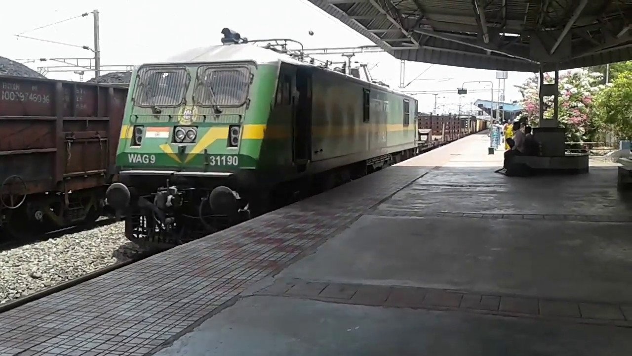 LGD WAG-9 with Freight Rake - YouTube