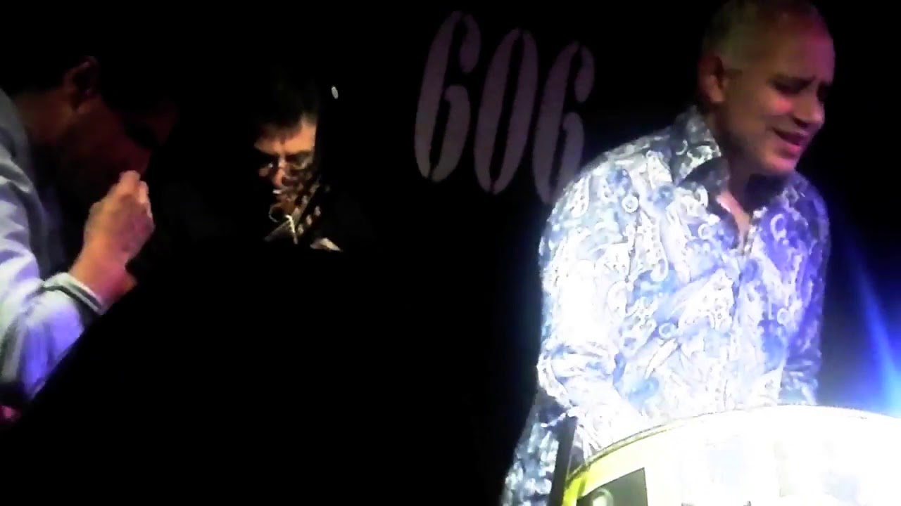 Mick Hutton & Mark Cherrie Band play Little Wing @ 606 Club - YouTube
