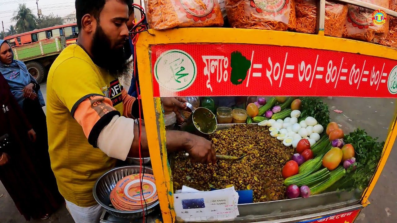 The Ultimate Chana Chaat & Chola Muri Makha Making of Nabinagor! Tasty ...
