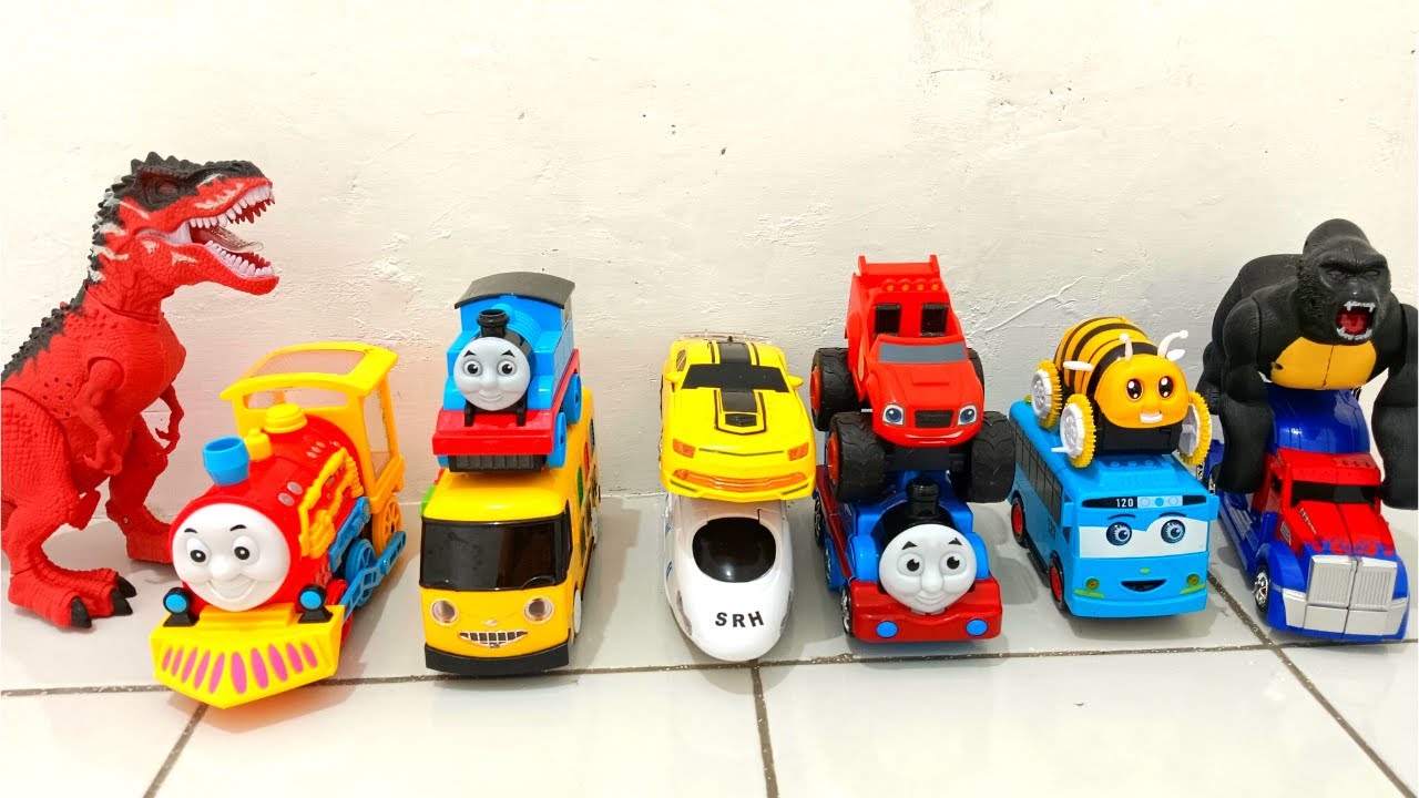 Hunting found kingkong, T-Rex, bumblebee, optimus prime, robot train ...
