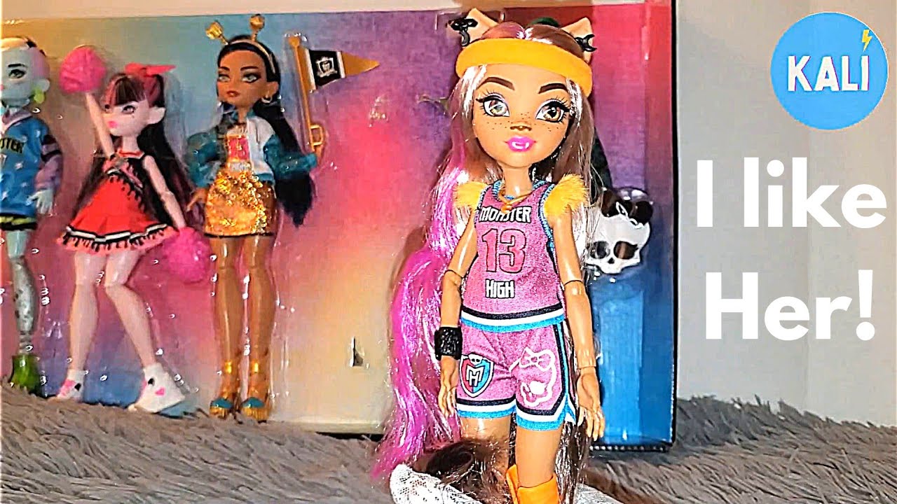 Monster High G3 Ghoul Spirit 6 Pack - Clawdeen Wolf Doll Review and ...
