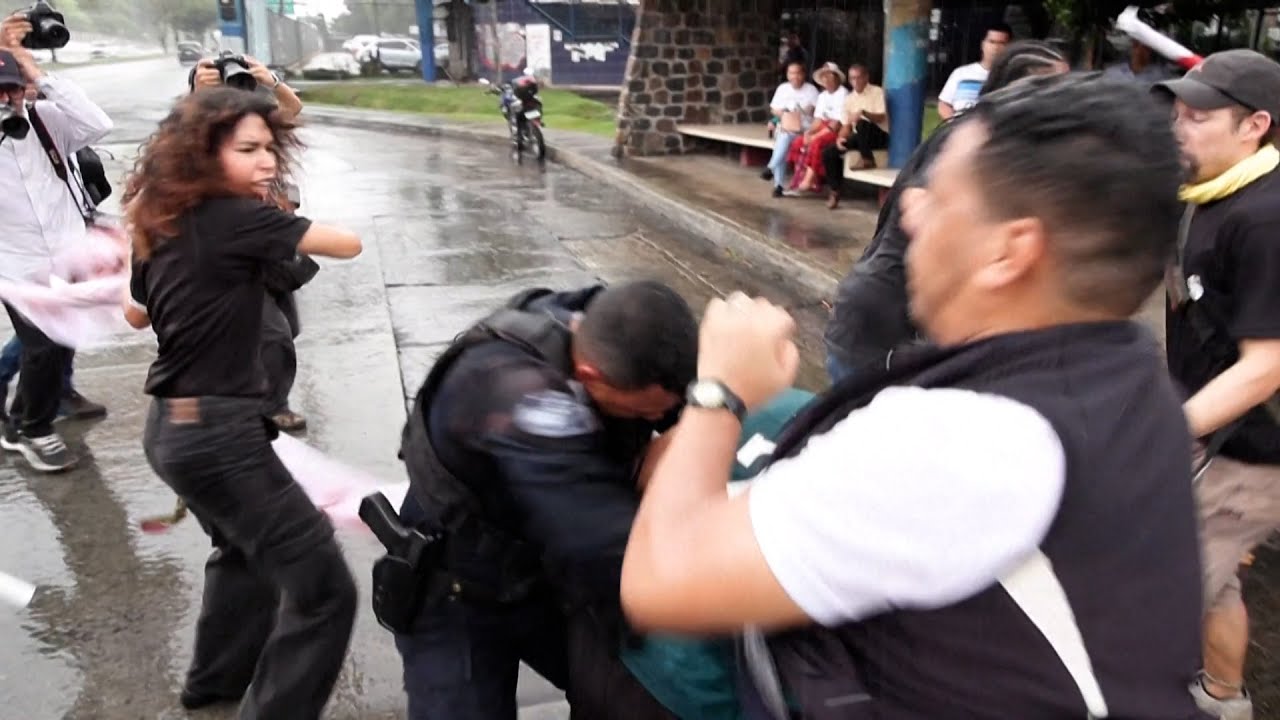 Protesters clash with Panama police, over secretary of state’s visit ...