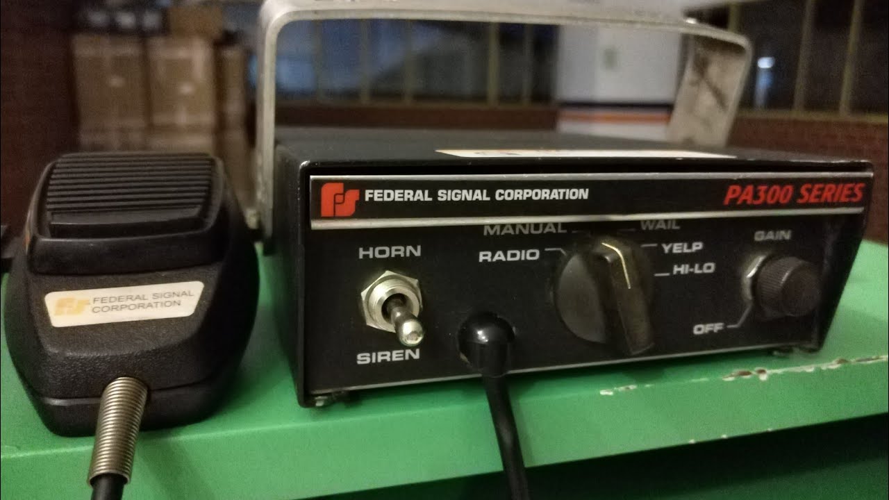Federal Signal PA 300 Series 200 W model - YouTube