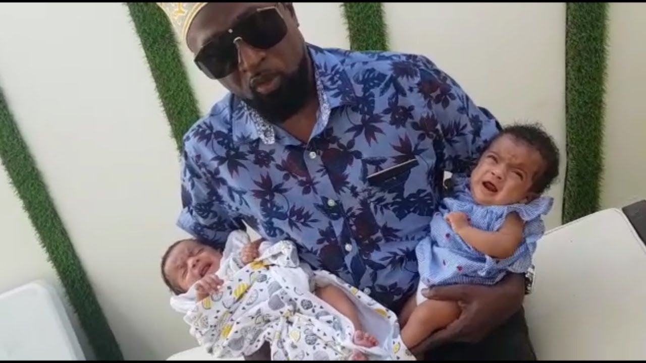 Werrason is chilling with one of the Oman family - YouTube