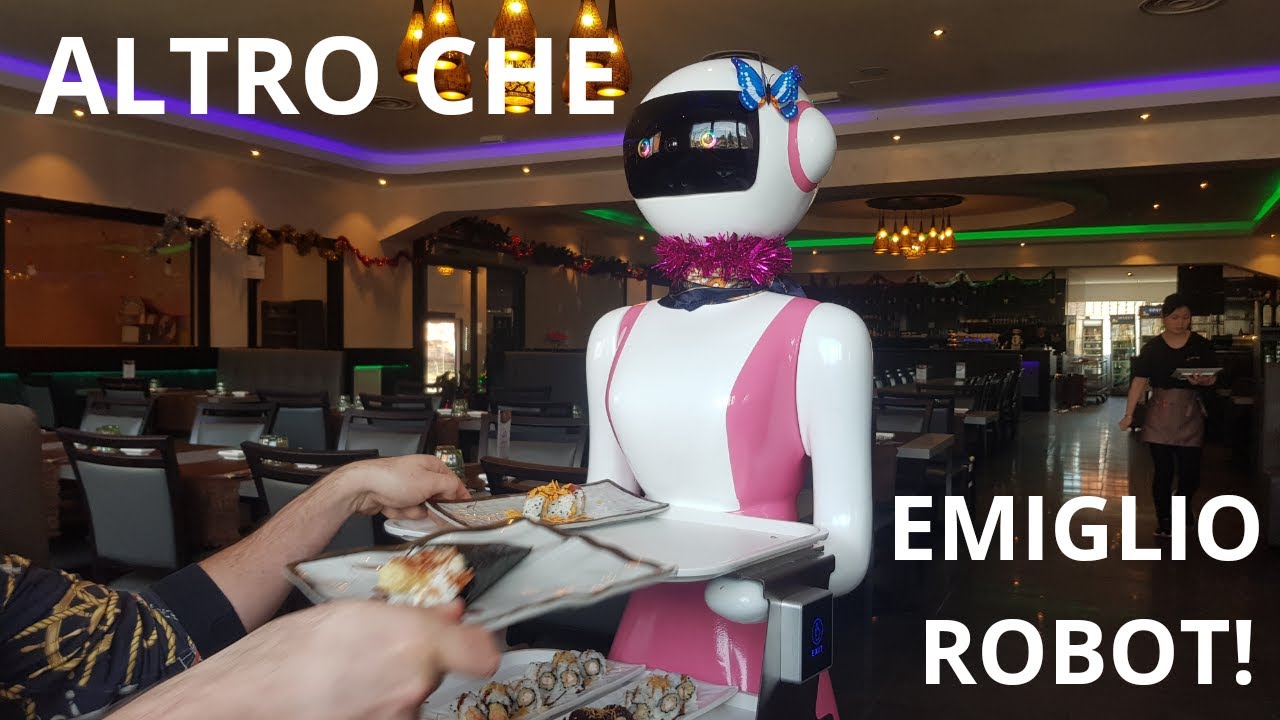 Robot cameriere - YouTube