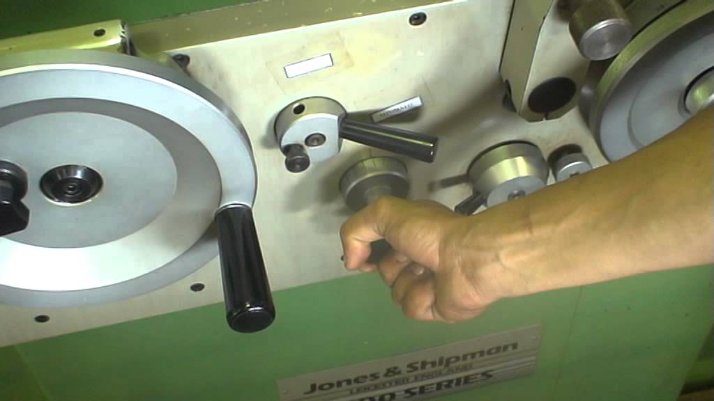 Cylindrical Grinding Dressing (ATS) - YouTube