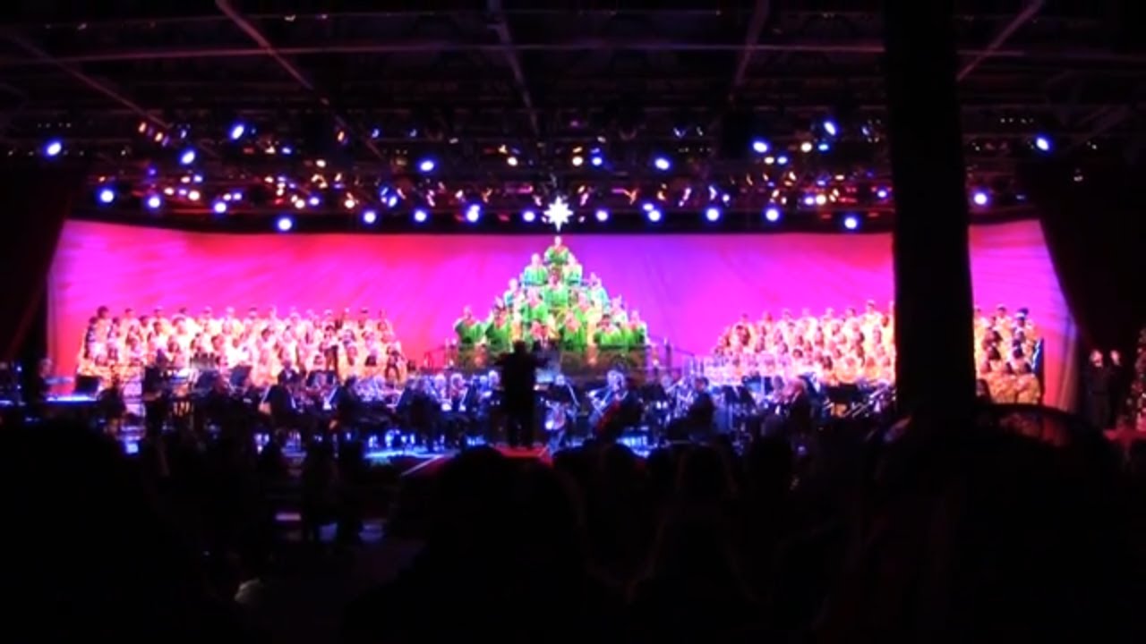 EPCOT / Holiday Festival / Candlelight Processional - YouTube