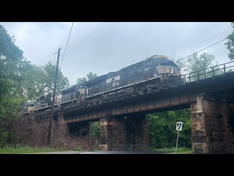 NS empty coal in Narrows, VA with a 6 locomotive lashup! (Giles county railfanning part 9) 5/14 ...