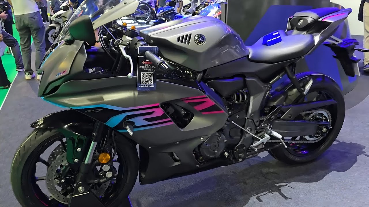 2024 Yamaha R7 Mat Grey Metallic aggressive and Luxury design | 4K ...
