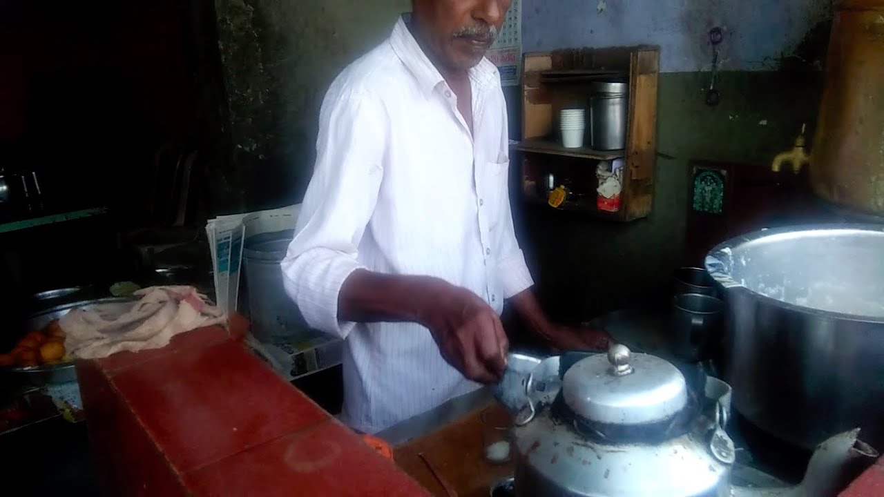 Old Man Selling Tea at 5 Rs | Street Tea Stall | Indian Street Food ...