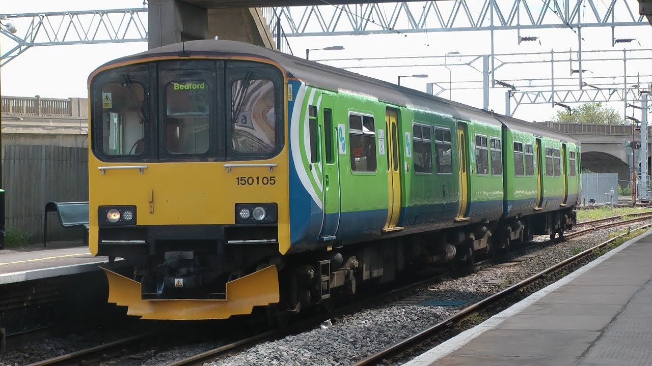 London Midland 150105 Departs Bletchley For Bedford On The Marston Vale ...