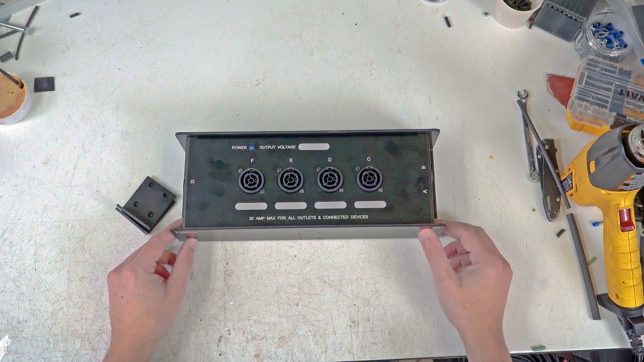 ST1 True1 Power Splitter Stage Stringer Box | LM Tour Systems - YouTube