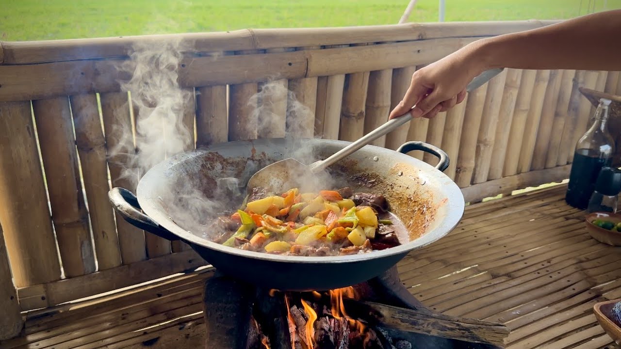 Pork Kaldereta: Flavorful Filipino Stew for Every Occasion | Kusinela ...