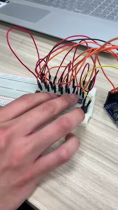 Twinkle twinkle little star - Arduino UNO 4th octave keyboard - YouTube