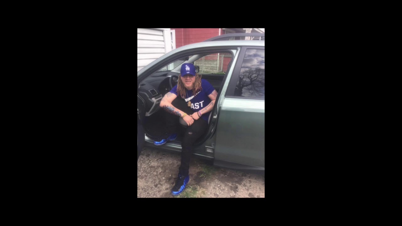 Litty freestyle by Double D worlds first albino rapper - YouTube