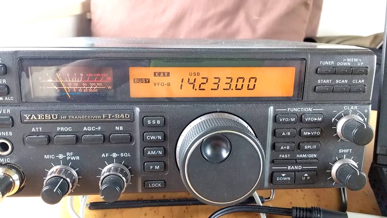 Yaesu FT-840 CAT + HRD - YouTube