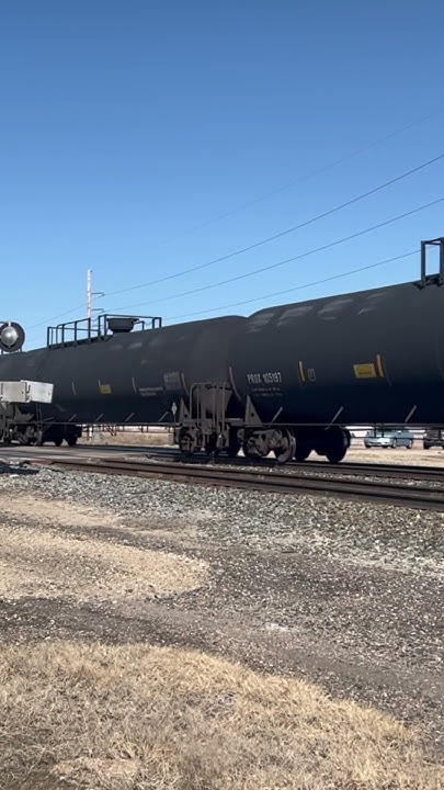 UP 2560 East Meets UP 4331 On The WB Gooding Local In Nampa, ID. (Full Video Coming Soon) - YouTube