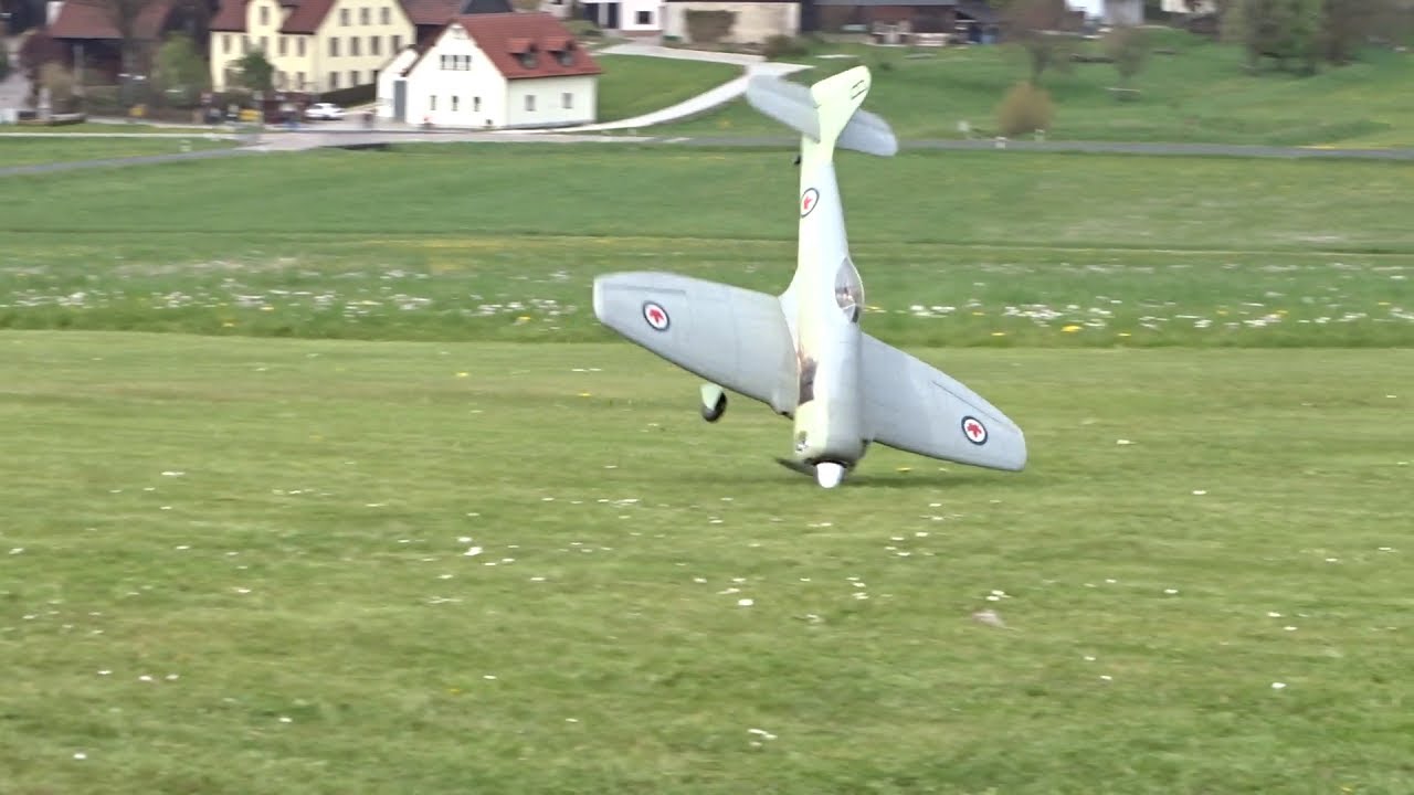 BIG RC SCALE HAWKER SEA FURY | Modellflugtag Achtel 2017 - YouTube