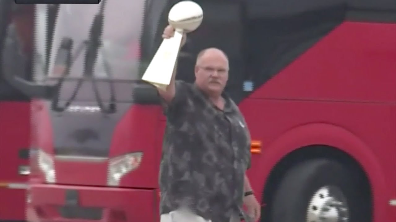 Andy Reid Hoists Lombardi Trophy as Chiefs Arrive in Kansas City ...