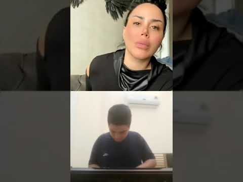 لایو مینا نامداری با بچه مدرسه ای