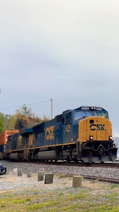 CSX I158 w/ Flared SD70MACe Leader & Nice K5LA Horn Going Around the Bend on the CSX River Sub ...
