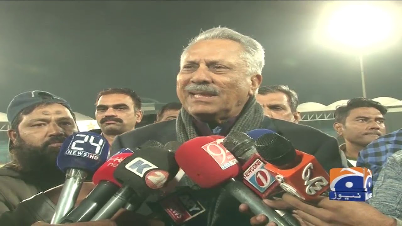 Asian Bradman Zaheer Abbas ki media se guftagu - YouTube