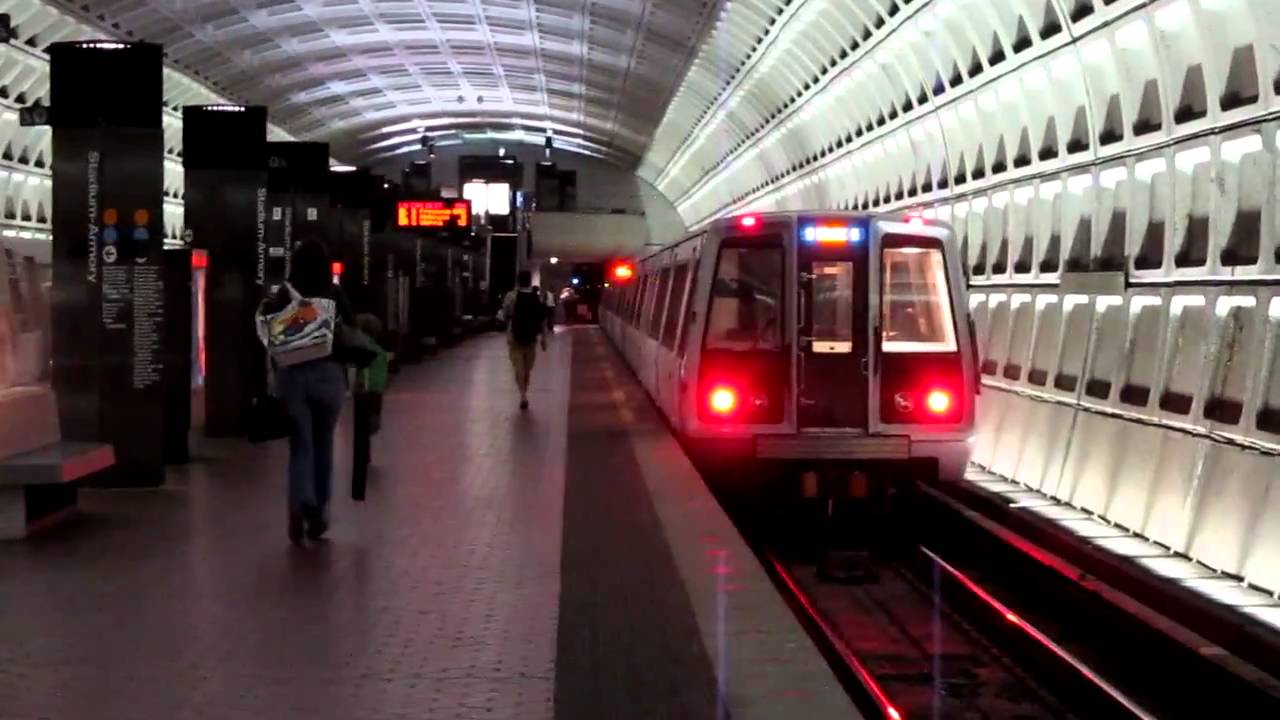 WMATA Metrorail - Blue and Orange Lines At Stadium-Armory Station - YouTube