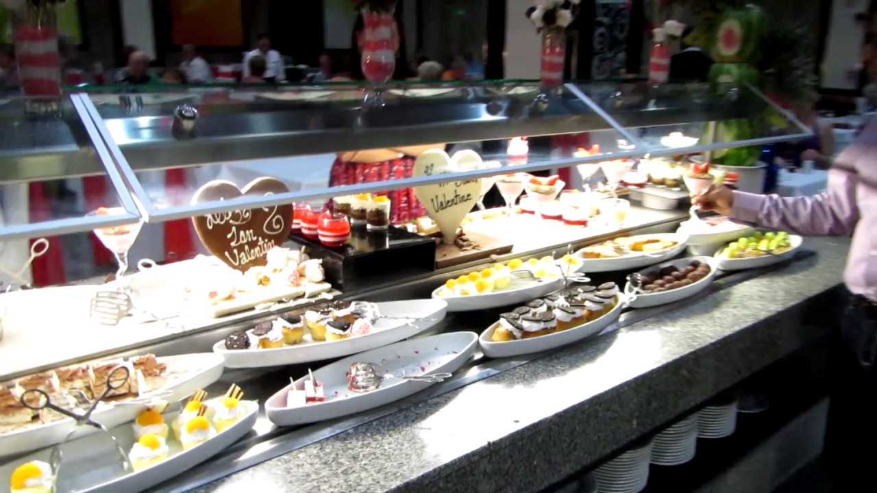 RIU Palace Costa Rica Dinner Buffet Walkthrough - YouTube