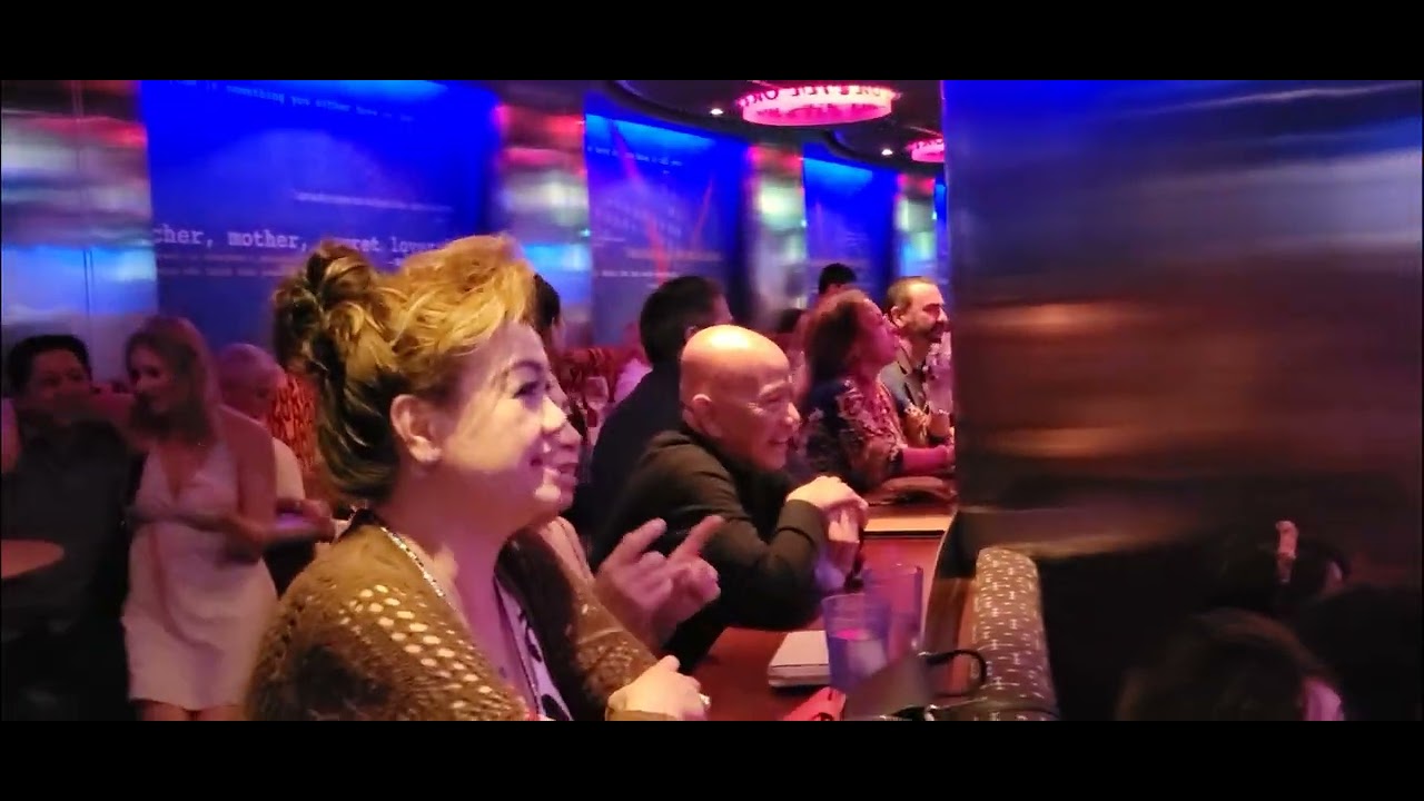 Sweet Caroline sing ơn Allure of the Seas by Raymond, tiếng hát Raymond ...
