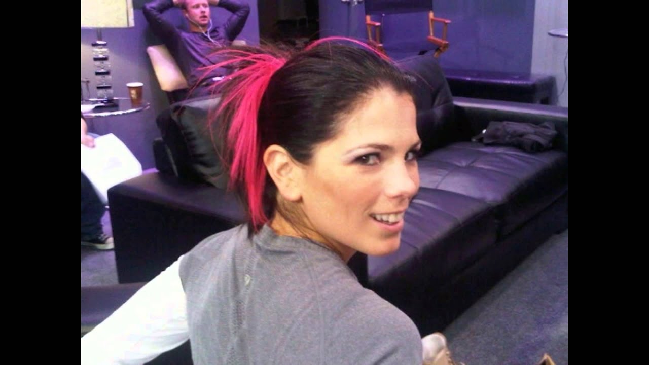 Happy Mother day to these famson mothers - YouTube