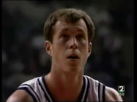 ACB 92/93 J26 FC Barcelona - Real Madrid (Simpsom 25p; Brown 24p)
