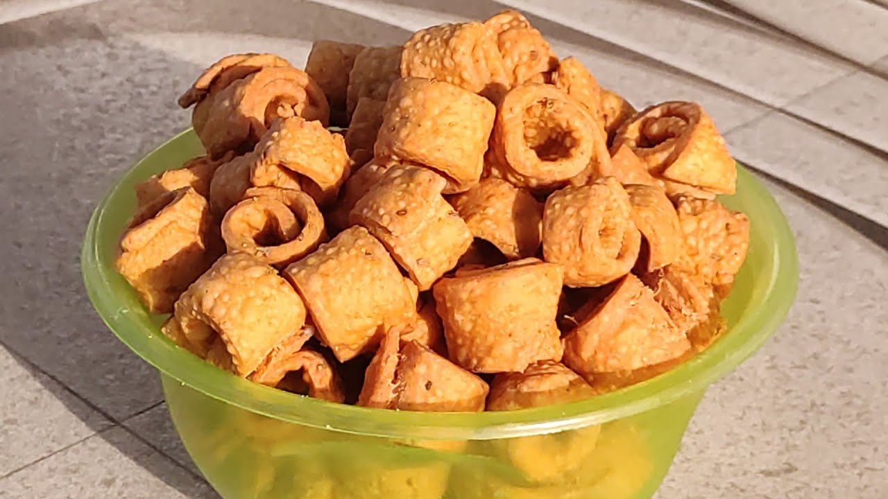 बेसन के मसालेदार गुणे| गणगौर स्पेशल| BY LEENA SINGODIA| gangaur ke gune ...