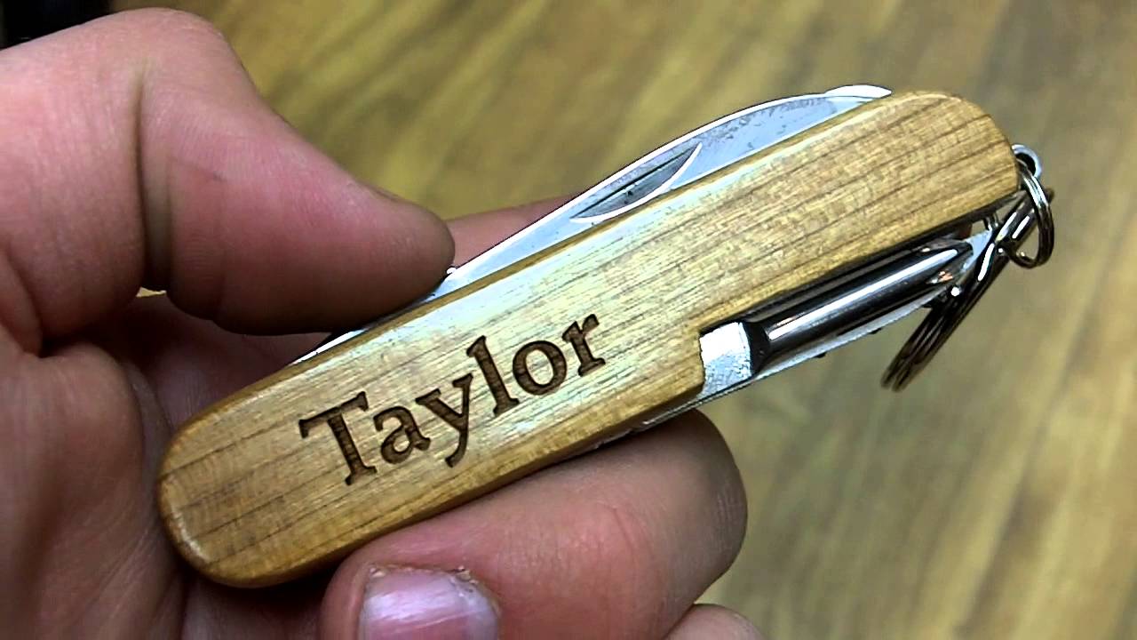 Wayne Carver Personalized Taylor Pocket Knife - YouTube