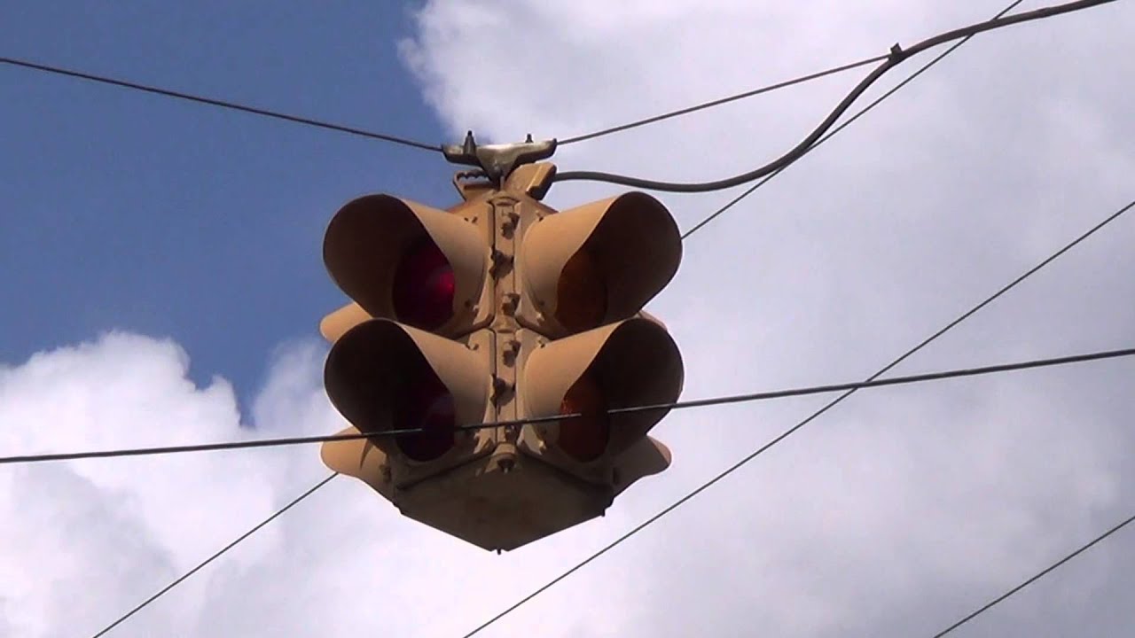 TSI 4-way Double Beacon - YouTube